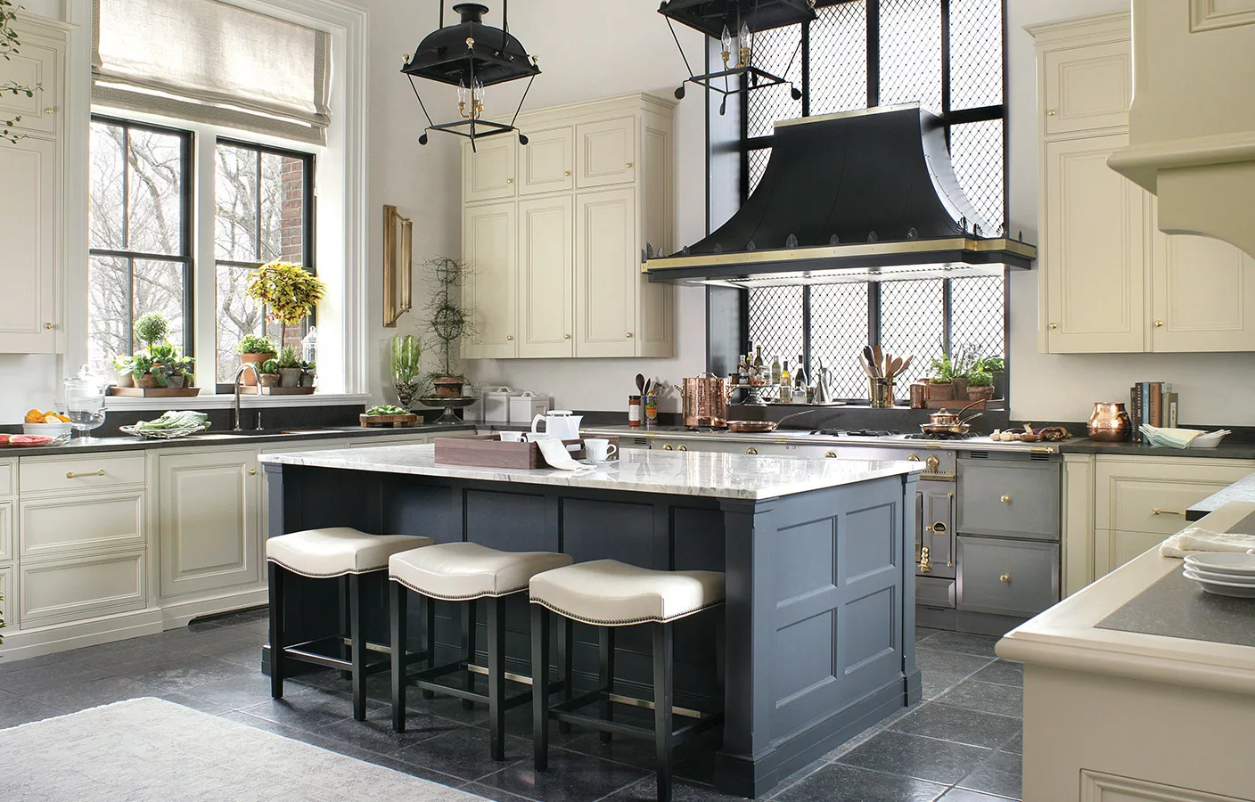 Custom Kitchen Islands: Tips for Creating a Unique Centerpiece ...